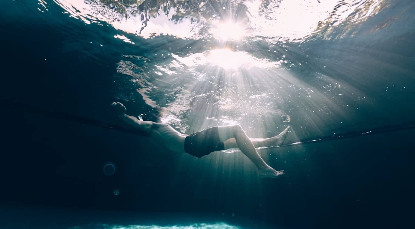 Un pozo profundo del agua que sacia - CVCLAVOZ